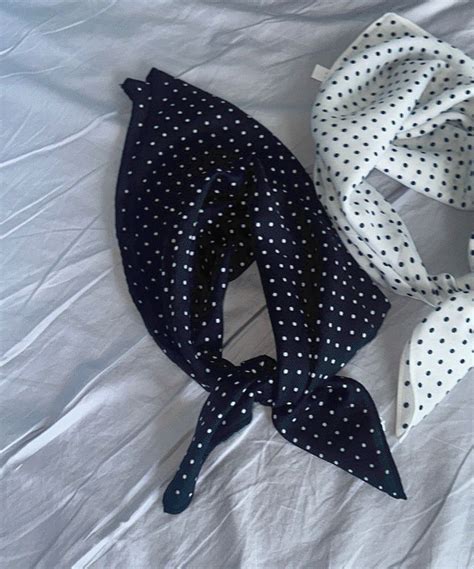 [코디완성 사진빨 뽀짝] 땡땡이 스카프 도트 스카프 패션소품 벨벳 에이블리