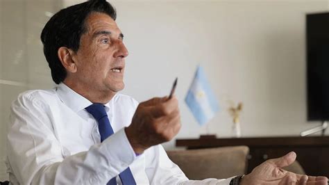 De Patito Feo A Sex Symbol Bajó 45 Kilos Cambió El Look Y Hoy Es Top