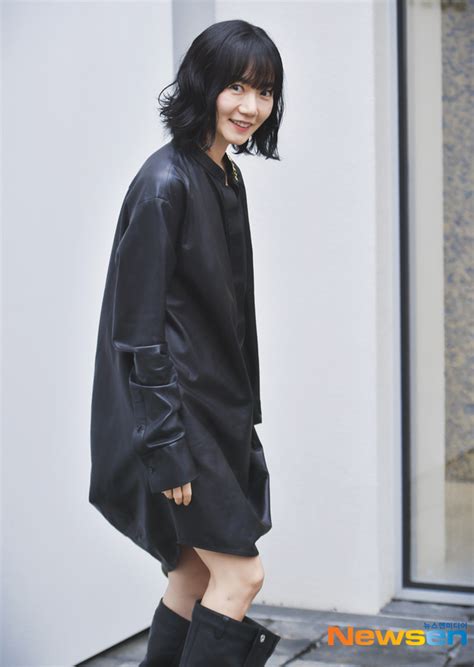 배두나 포토월 분위기 마저 예쁘네 포토엔hd 손에 잡히는 뉴스 눈에 보이는 뉴스 뉴스엔