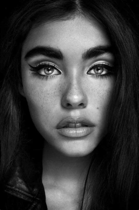 Pin On Theme Most Beautiful Faces Freckles Portrait