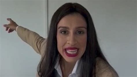 הדר מוכתר מגיעה לארץ נהדרת צפו בקטע המדובר אייס