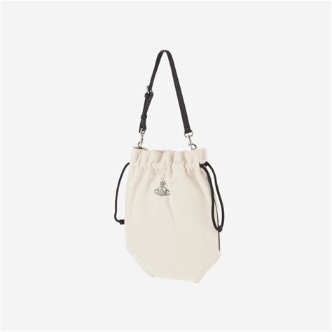 비비안 웨스트우드 리나일론 드로우스트링 버킷백 화이트 Vivienne Westwood Kream