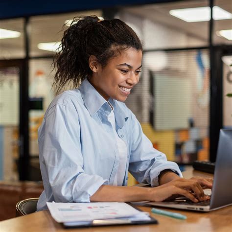 Os Principais Obstáculos Enfrentados Por Mulheres No Mercado De