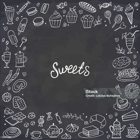 칠판에 손으로 그린 달콤한 음식 프레임 벡터 그림입니다 케이크 비스킷 베이킹 쿠키 패스트리 도넛 아이스크림 마카롱 디저트 메뉴 또는 식품 패키지 디자인에 적합합니다 메뉴판에