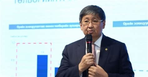 И Мөнхжаргал Ч Хүрэлбаатар 1937 онд байсан бол хамгийн түрүүнд хүн буудахаар этгээд · Dorgio Mn