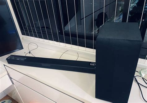 Lg Wireless Sound Bar Sl With Woofer Audio Soundbars Speakers Amplifiers On Carousell