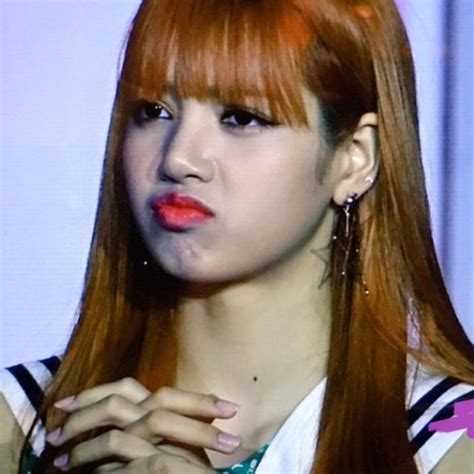 Lisa Being Tiny On Twitter Lisa Blackpink Wallpaper Blackpink Black Hot Sex Picture