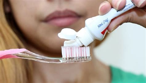 როგორ შევარჩიოთ კბილის ჯაგრისი ექიმის რჩევები Batumelebi • რჩევები სტომატოლოგია