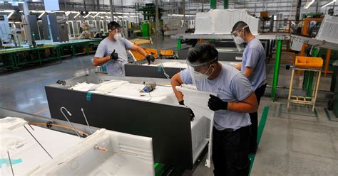 Semáforo De La Economía La Tensión Financiera Impactó La Actividad Y Julio Tendría Una Nueva