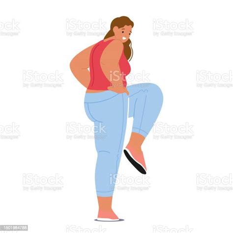 플러스 사이즈 소녀 캐릭터는 다양한 피트니스 활동에 참여하여 장벽을 허물고 사회적 규범을 무시합니다 과체중에 대한 스톡 벡터 아트 및 기타 이미지 Istock