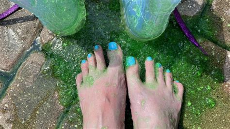 Nickysfeetnvoice Squishing My Pretty Feet Into Clear Boots Filled