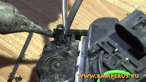 урок ремонт радиатора.привариваем штуцер (сосок)- repair radiator tank ...