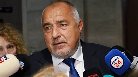 Вината е на БФС 1 седмица разиграваха хората полицията не успя да се подготви 168 Часа