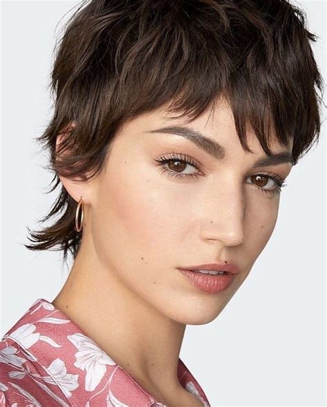 Pixie Haircuts With Bangs 50 Terrific Tapers Artofit