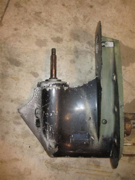 Suzuki Df115 115hp Outboard 25 Lower Unit Ebay