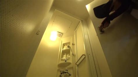 媚薬オイルが効きすぎて 度のセックスでは物足りず連続 回中出しさせる発情ギャル 桃動画