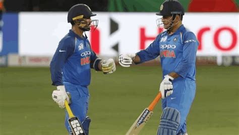 Ms Dhoni Called Me Dinesh Karthik Reveals Legendary Indian Captain