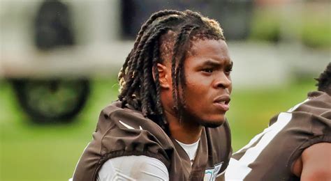 Concerning Photo Emerges Of Cleveland Browns Star Rb Quinshon Judkins In Handcuffs Following