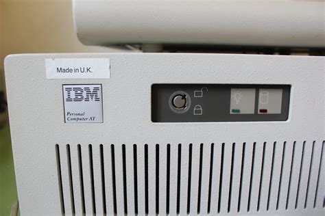 Obrazom Ibm Personal Computer 5170 High Voltage Cz