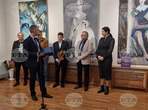 След „Пътувания“ в София Греди Асса представи „Преди и сега“ във Велико Търново Утро