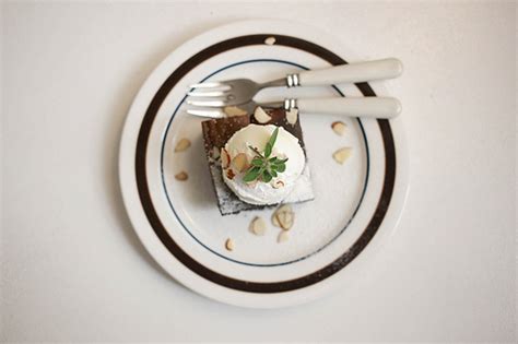 카페에서 맛있는 브라우니 아이스크림 유토이미지 상세페이지 베이직샵 사진 20544200