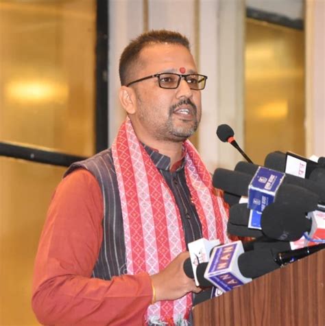 Us Embassy Nepal हामी आजबाट १५ लाख सदस्यको एक ठुलो परिवार भएका छौं