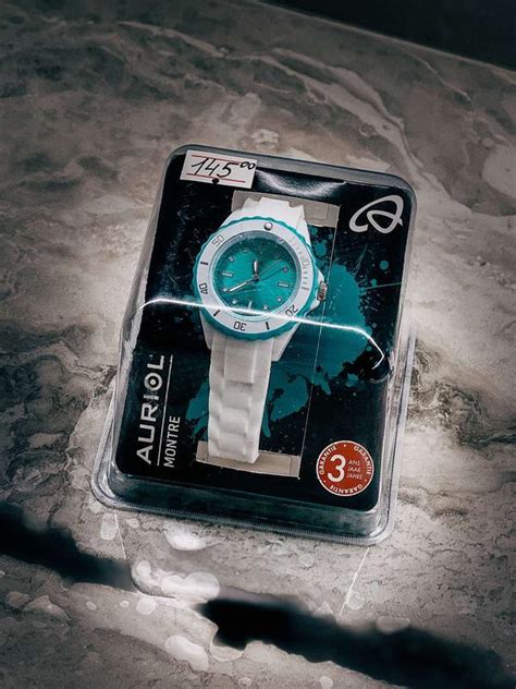 Годинник кварцовий — ціна 145 грн у каталозі Годинники Купити аксесуари за доступною ціною на