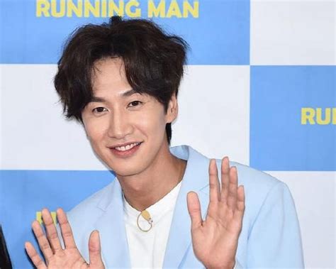 Lee Kwang Soo Announces Departure From Running Man