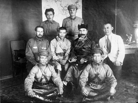 БНМАУ ын хоёр удаагийн баатар маршал Х Чойбалсан