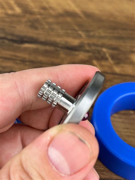 15 20 Minutes Ruby Tip Tungsten Spinning Top With Hand Polished Base Set Best Record 25 30