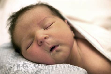 How To Deal With Your Baby S Spit Up