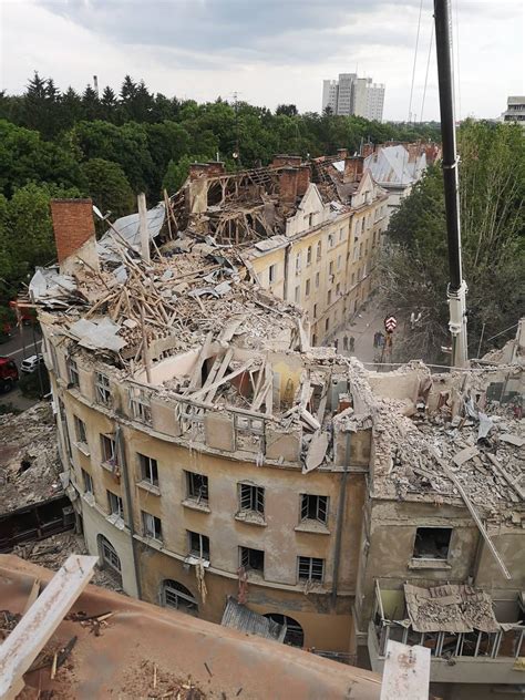 Ракетний удар по Львову кількість загиблих зросла до десяти