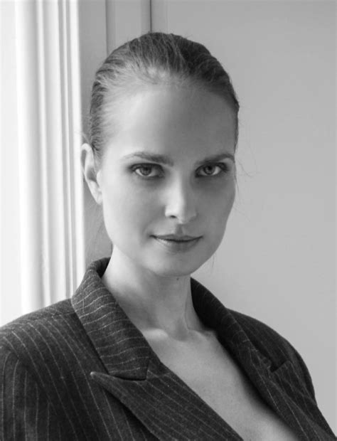 Suzanne Pots The Wonders