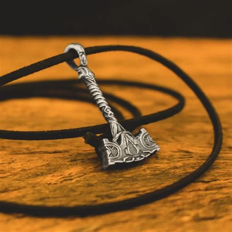 Skive Jewelry Pingente Mjolnir Assassins Creed® Valhalla Prata