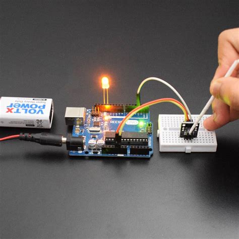 Turn Led Onoff Using Light Blocking Sensor Kt657 Rees52