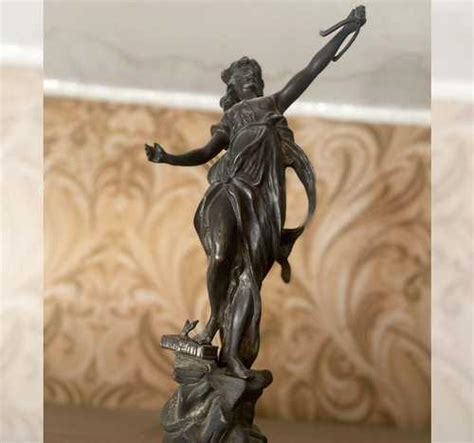 Бронзовая статуэтка богини юстиции Festima Ru частные объявления