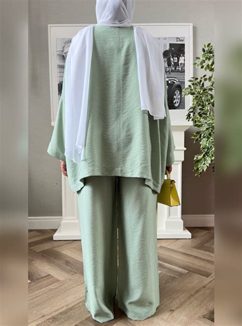 Bali Set Our Bali Set Made From Crespo Linen Can Keep You Cool In The