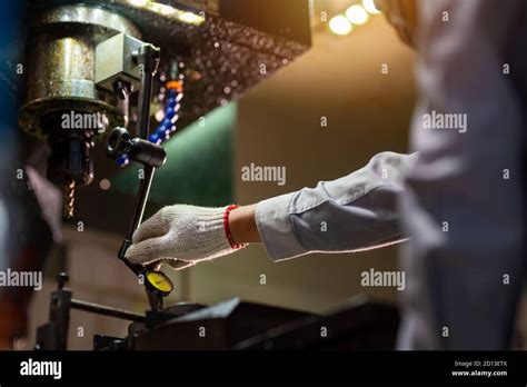The Dial Gauge Setting For CNC Production Stock Photo Alamy