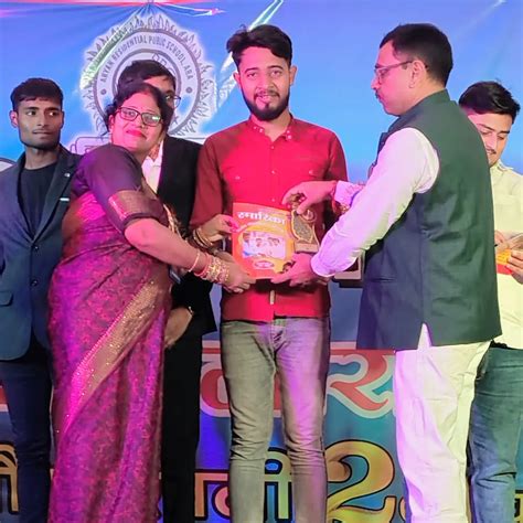 Aditya Kumar Singh अपना पहली शिक्षा जहां से मैने उठना बैठाना रहना