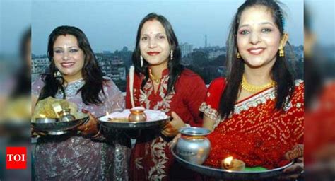 Karwa Chauth Reinventing The Traditions Times Of India