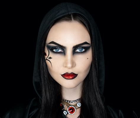 Goth Halloween Makeup Ideas