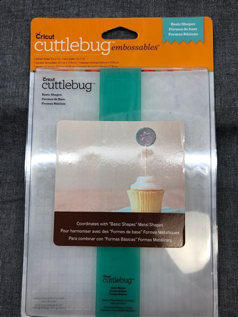 Basic Shapes Cuttlebug Embossing Folder 5x7 And Border New In