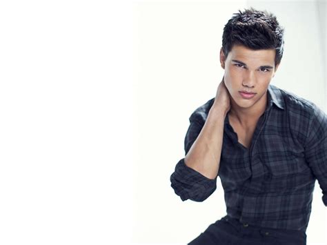 Download White Man Taylor Lautner Actor Wallpaper