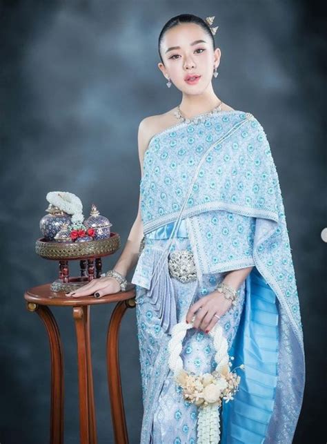 เปลี่ยนโหมดซะหน่อย มายด์ ณภศศิ ใส่ชุดไทยวันสงกรานต์หุ่นดีมาก