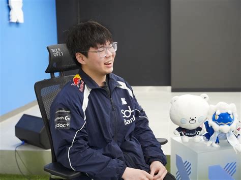 Tìm Hiểu Về Lazyfeel Tuyển Thủ Của Việt Nam Thi đấu Tại Lck