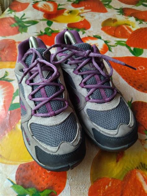 Трекінгові кросівки Merrell — ціна 600 грн у каталозі Кросівки Купити жіночі речі за доступною