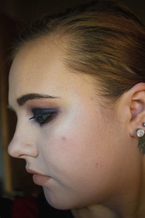 Which Smashbox Photo Finish Primer Blurs More Pore Minimizing Or Super Light Smooth And Blur