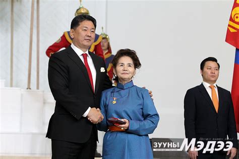 Фото Монгол Улсын Хөдөлмөрийн баатар Ардын багш Шинжлэх ухааны гавьяат зүтгэлтэн Монгол