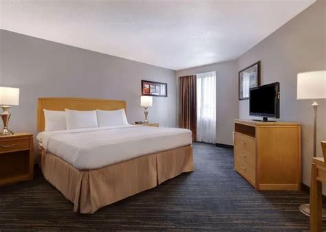 Days Inn By Wyndham Niagara Falls Near The Falls