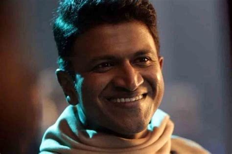 పునీత్ రాజ్‌కుమార్ మరణవార్త విని ఆగిపోతున్న అభిమానుల గుండెలు Namasthe